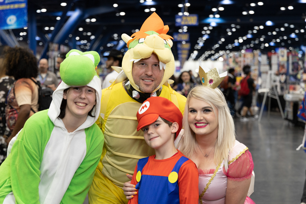 NAPOLEON DYNAMITE DUO TAKES ON COMICPALOOZA, GOSH! - The Katy News
